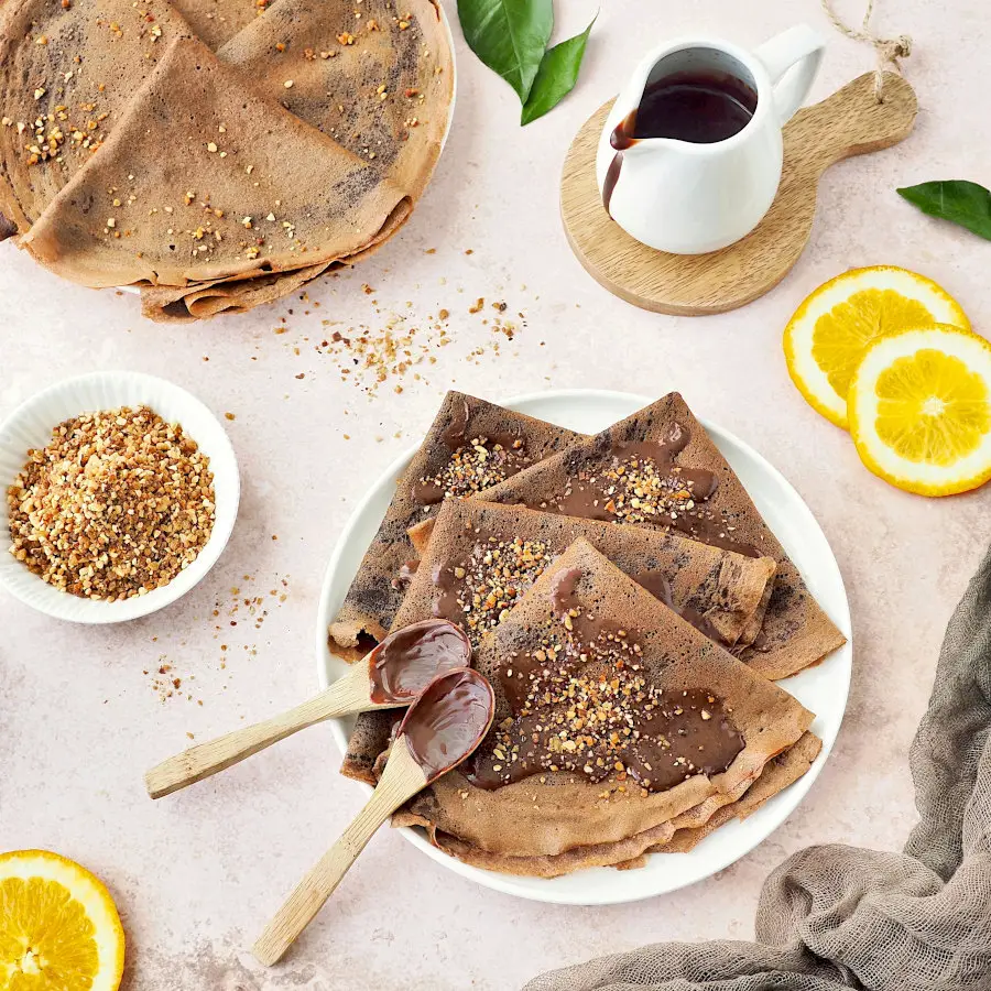Crêpes au chocolat (moelleuses et gourmandes) - Les petits secrets de ...